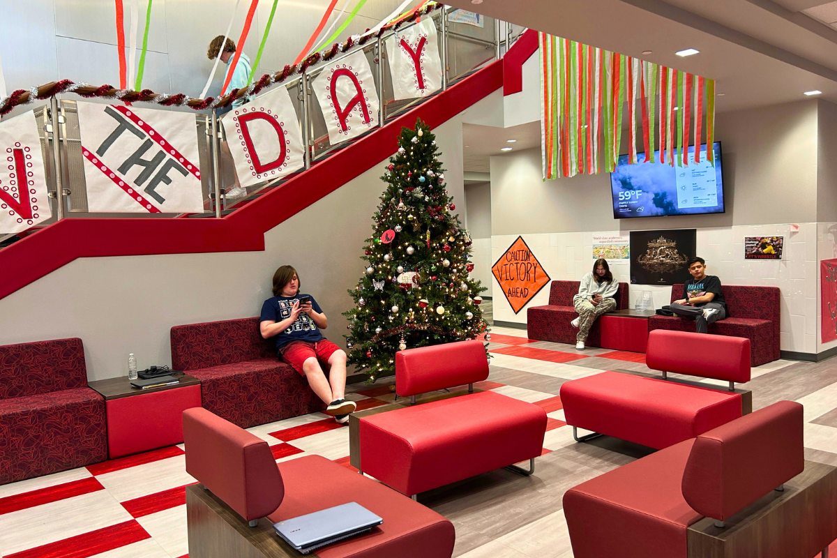 Connecting Beyond the Classroom: Rise Vision at Davis Public Schools